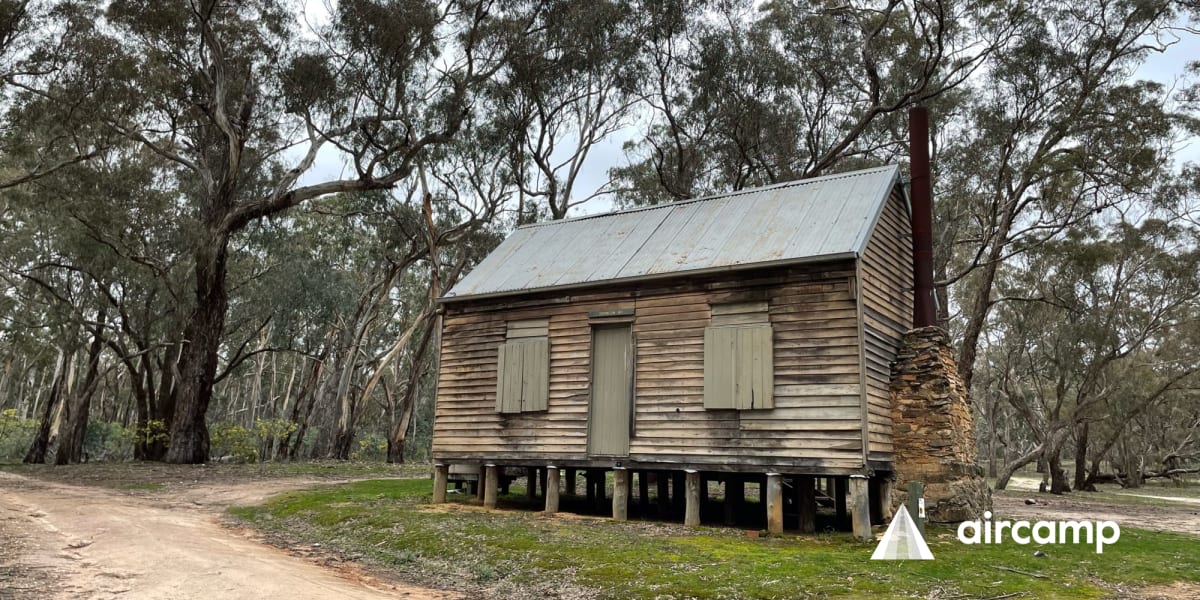 Teddington Hut - Anycamp