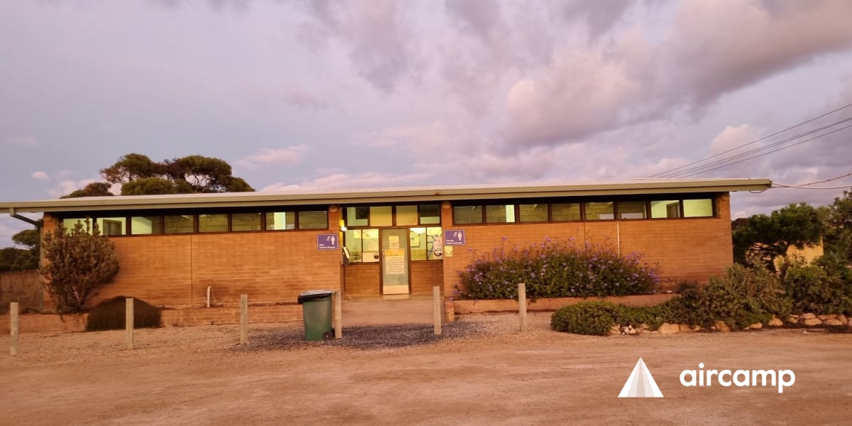 Eucla Caravan Park - Anycamp