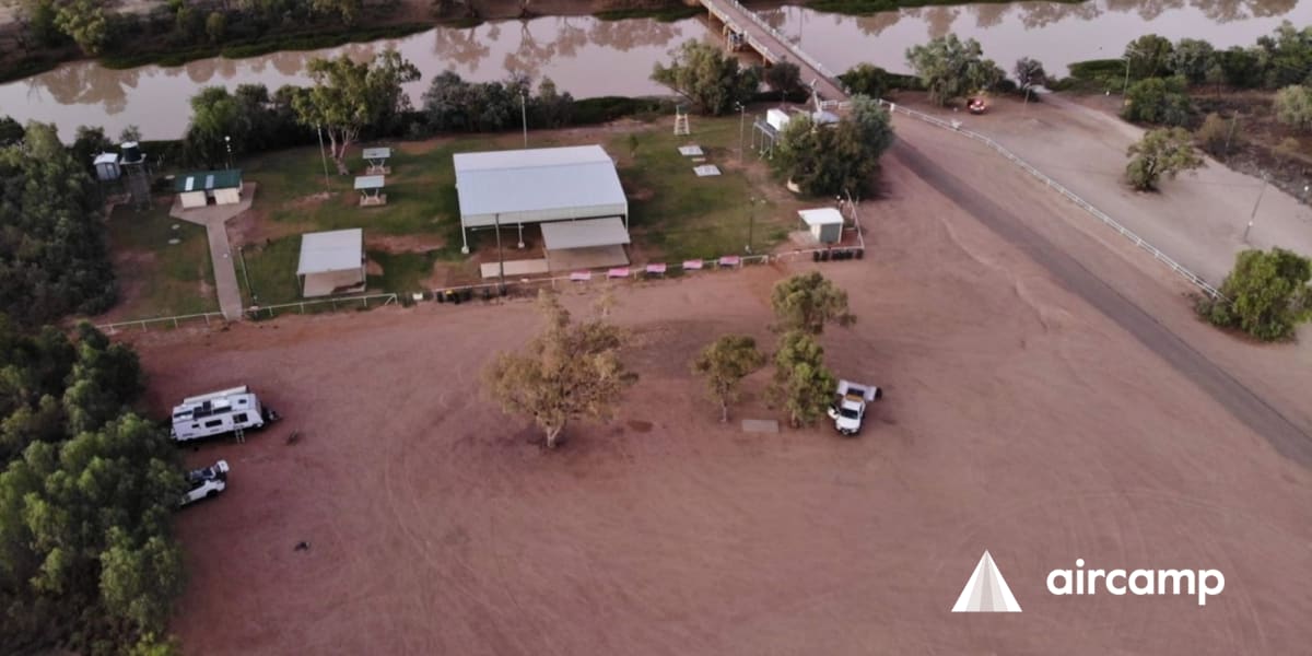 Apex Riverside Park (Thomson River), Longreach - Anycamp