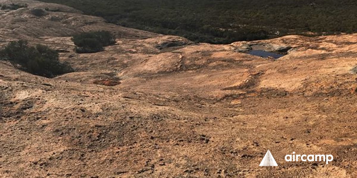 McDermid Rock - Anycamp